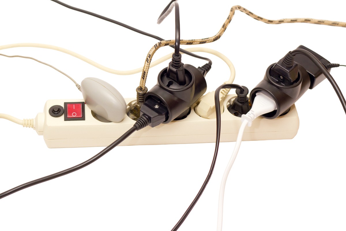 معرفی بهترین مارک‌های سه راهی و چند راهی برق - ماگرتا