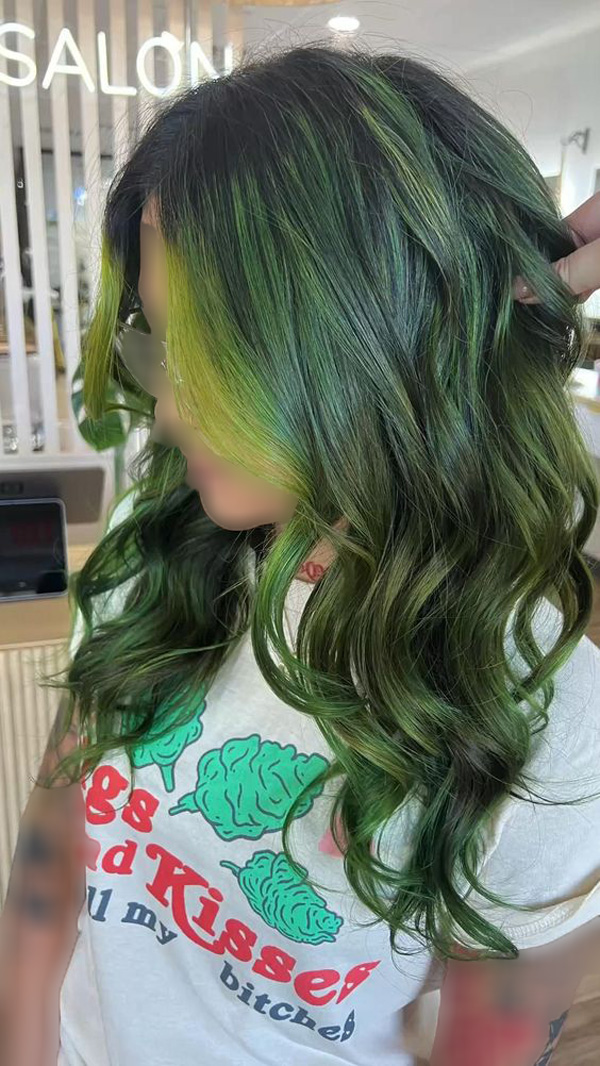 خاص بودن رو با این ۵۴ مدل موی زنانه رنگ سبز تیره و روشن جدید ۱۴۰۲ تجربه ...