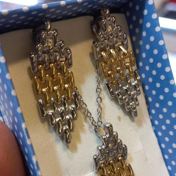 با این ۳۸ مدل گوشواره طرح رولکس زنانه جدید ۱۴۰۲ خیره کننده ظاهر شوید ...