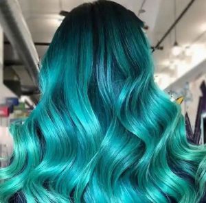 ۴۰ مدل از زیباترین مدل‌های رنگ موی سبز نعنائی ؛ خلاقانه و جذاب برای ...