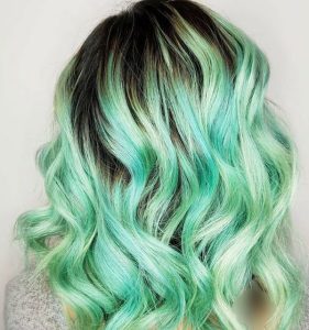 ۴۰ مدل از زیباترین مدل‌های رنگ موی سبز نعنائی ؛ خلاقانه و جذاب برای ...