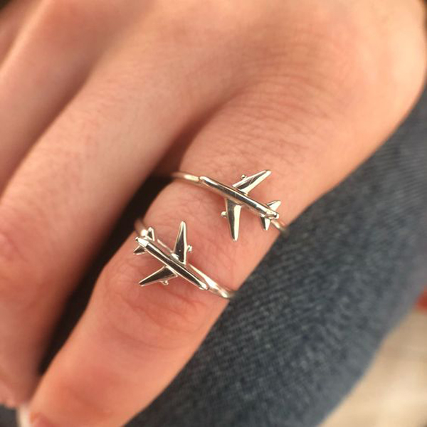 ۲۸ مدل انگشتر زنانه طرح هواپیما ؛ با این انگشترهای جذاب به سفری فراموش ...