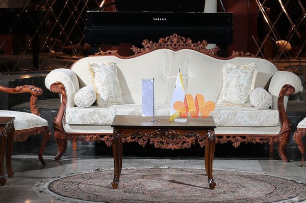 از کلاسیک تا مدرن: مبلمان نیمه کلاسیک جدید مناسب هر سلیقه‌ای - ماگرتا